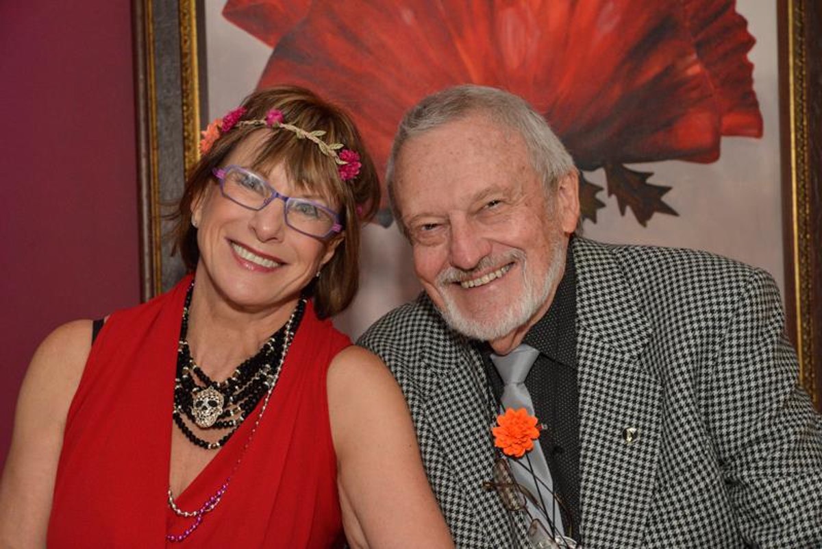 Dinner with Des Lindberg — Mike Van Graan