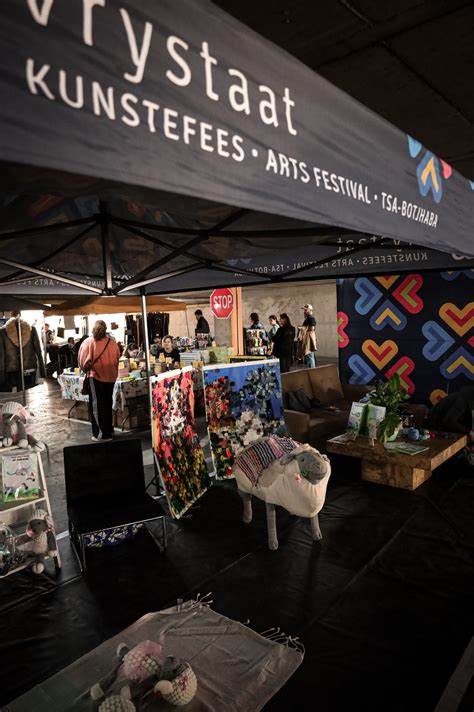 Vrystaat Kunstefees hosts MFSA — Mike Van Graan